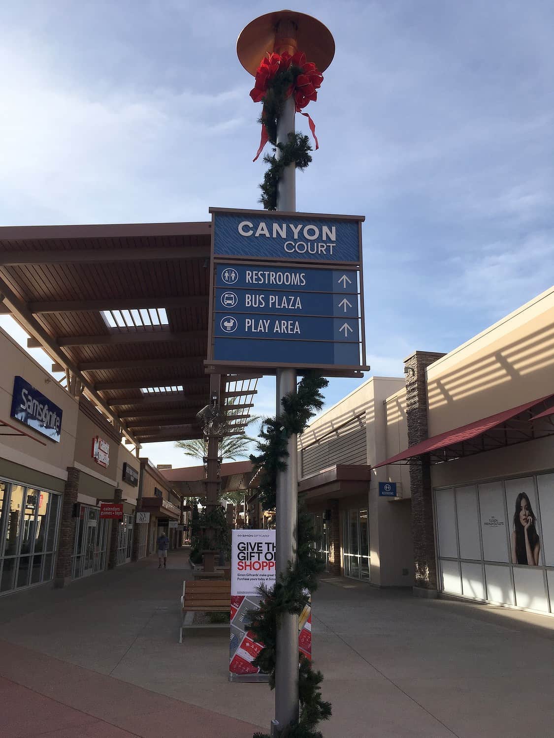 Tucson Premium Outlets Guide - Stores, Restaurants, Parking, Deals ...