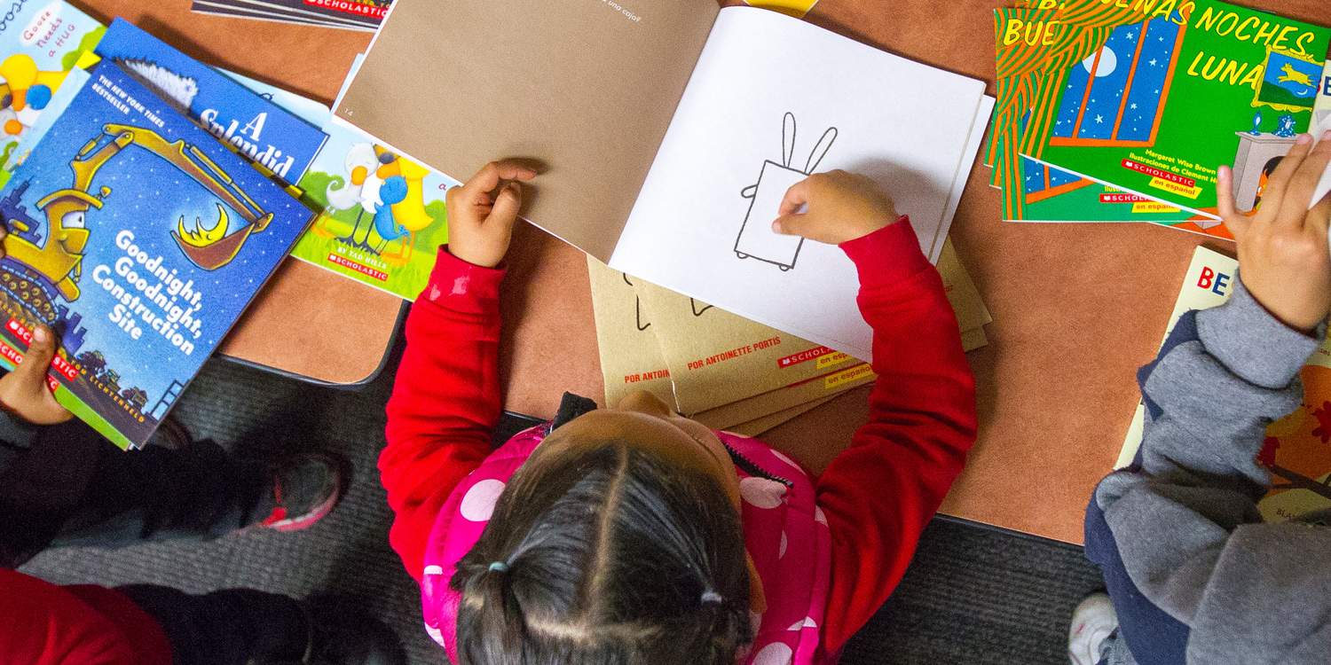 Valencia Library - Ultimate Guide | TucsonTopia