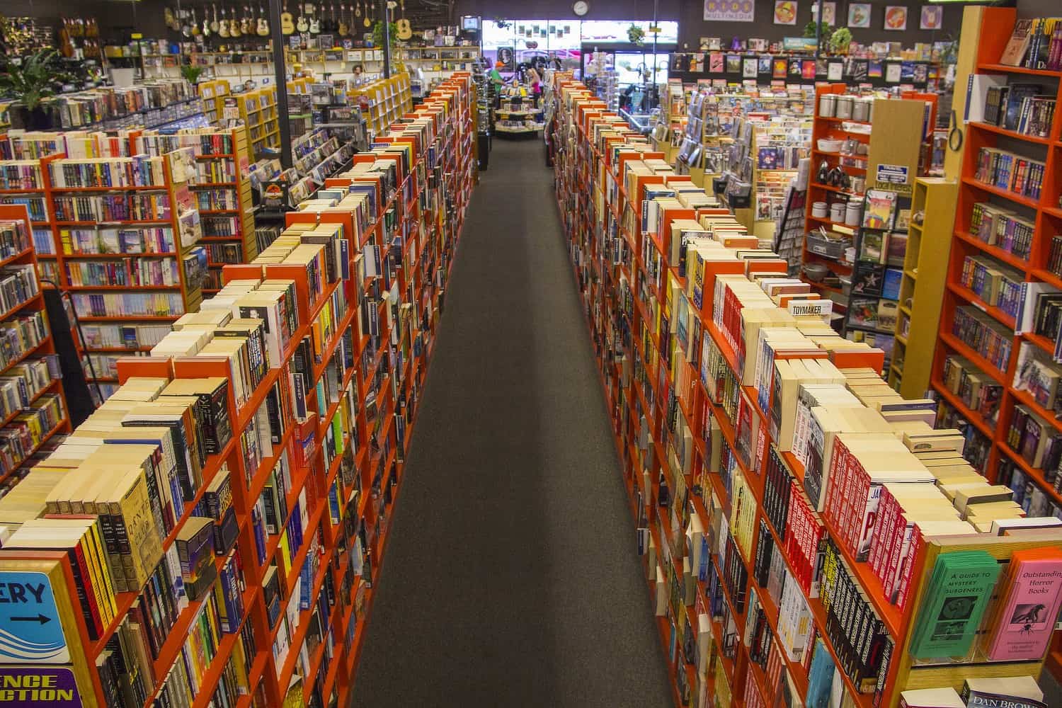 Ultimate Guide to Bookmans Tucson | TucsonTopia